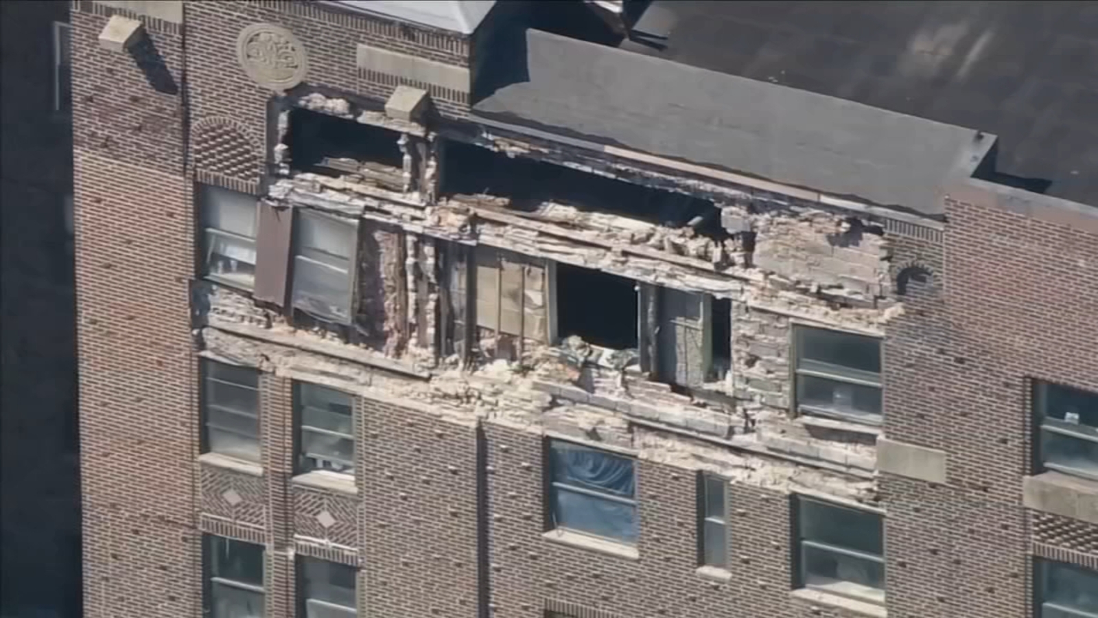 Court orders owners of partially collapsed Philadelphia apartment ...