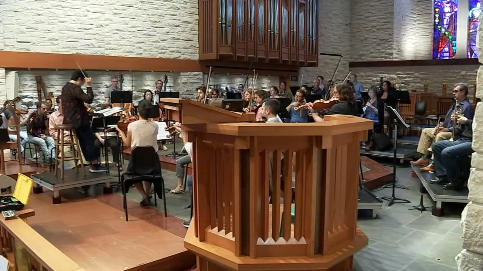 River Oaks Chamber Orchestra uses technology to make classical music ...
