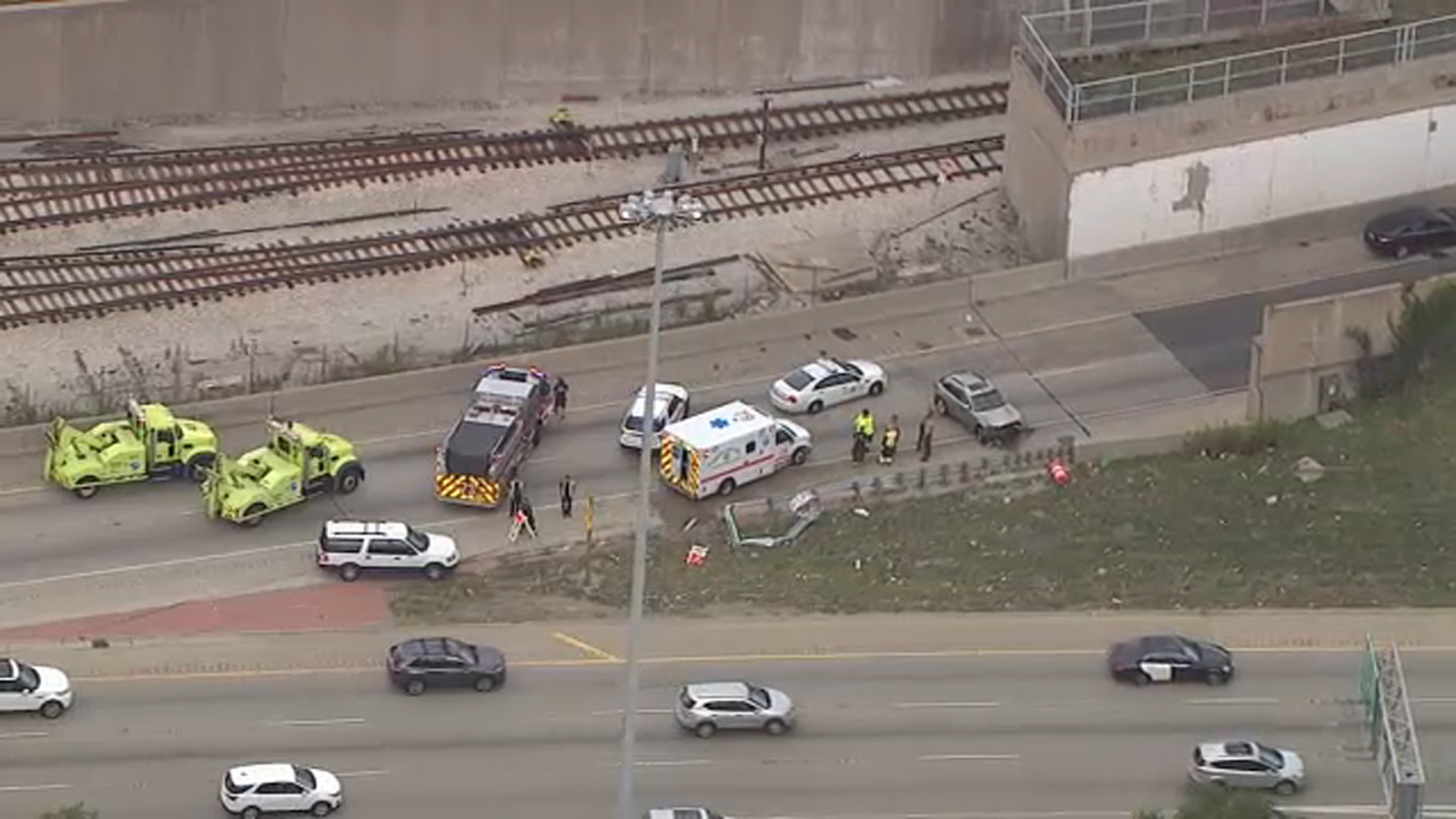 Traffic Chicago: 2 hurt in crash on Dan Ryan Expressway ramp to Bishop ...