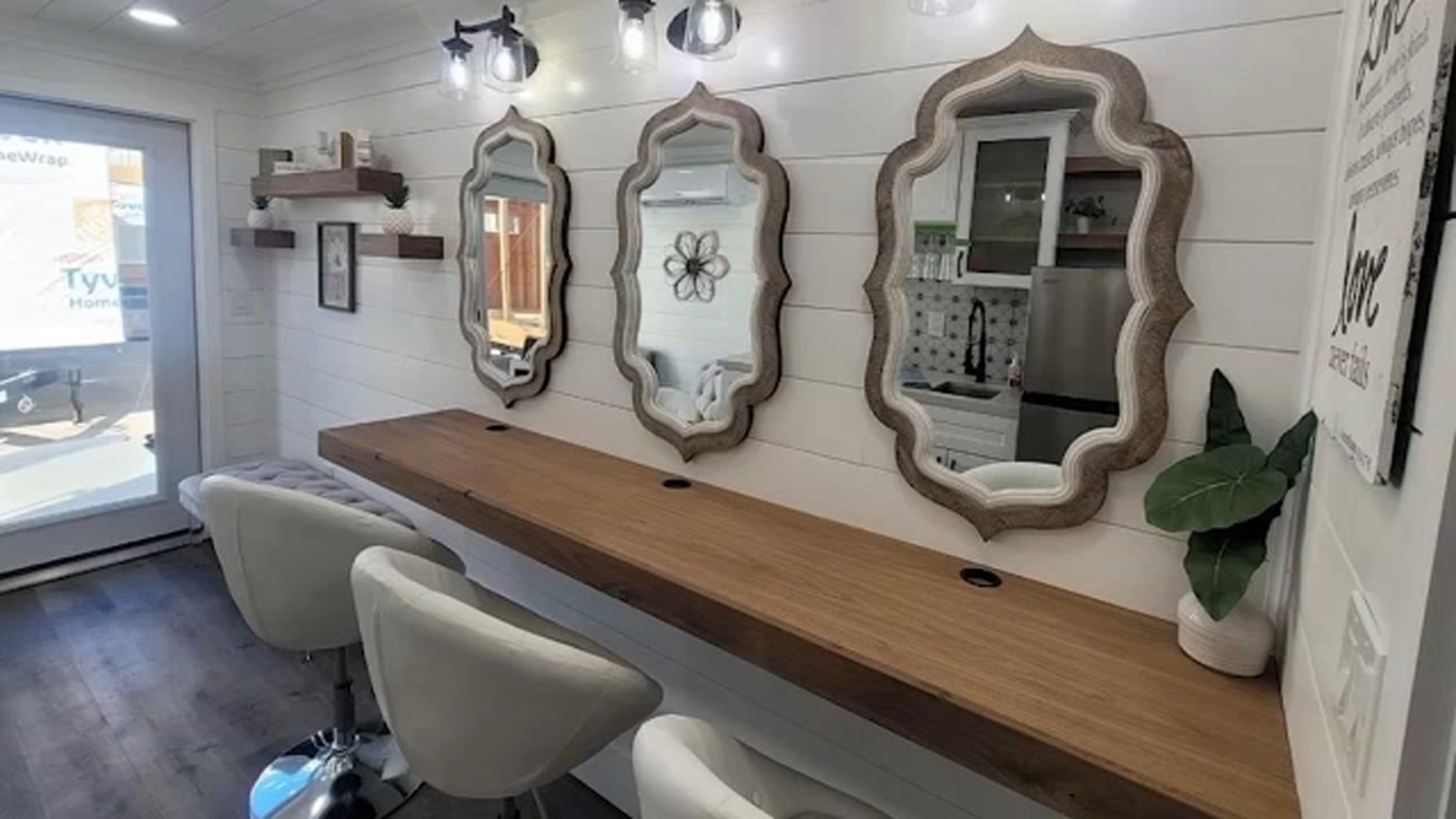 'Oh So Suite" mobile bridal trailer found thanks to Action News viewers ...
