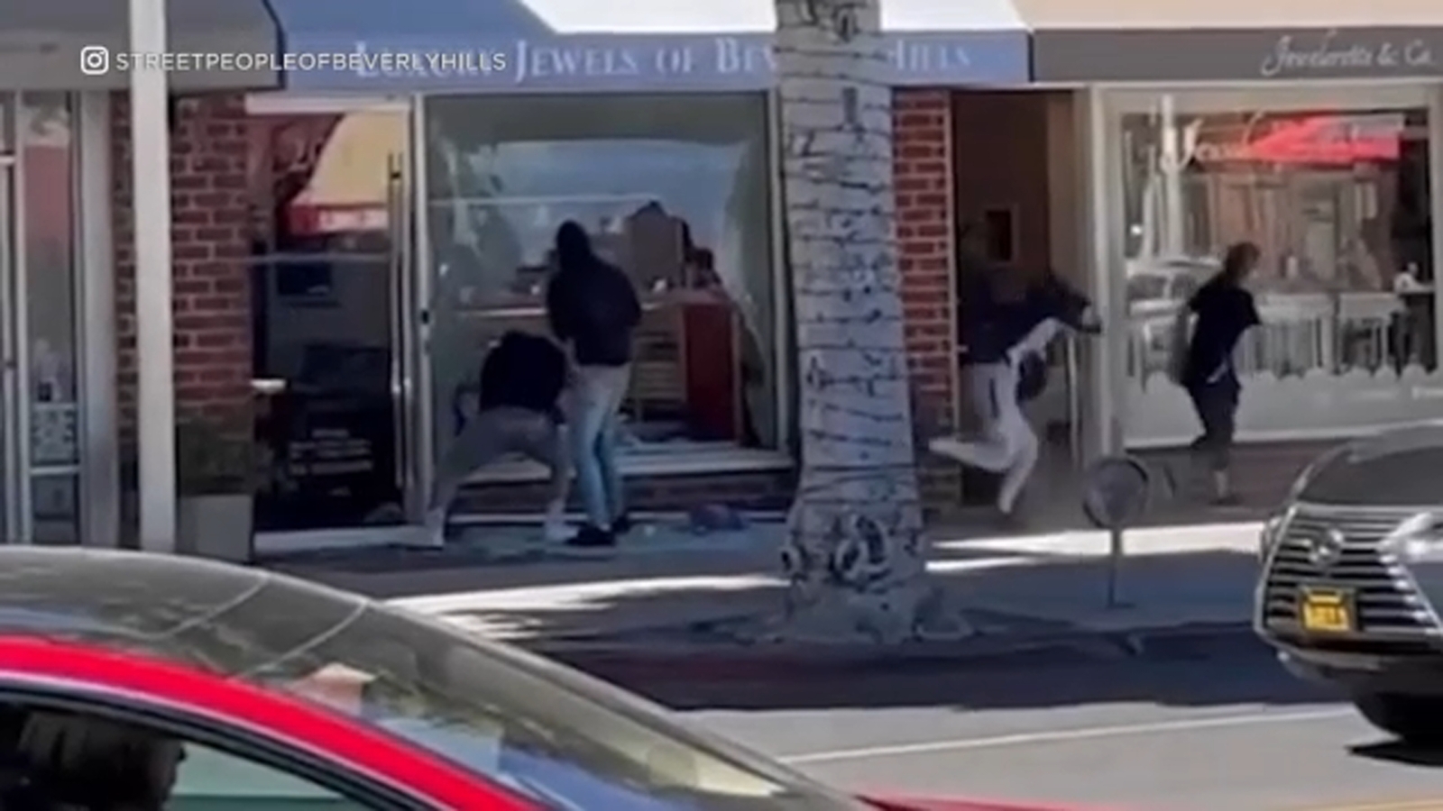 3 robbery suspects charged in $2.6M smash-and-grab caught on video at ...