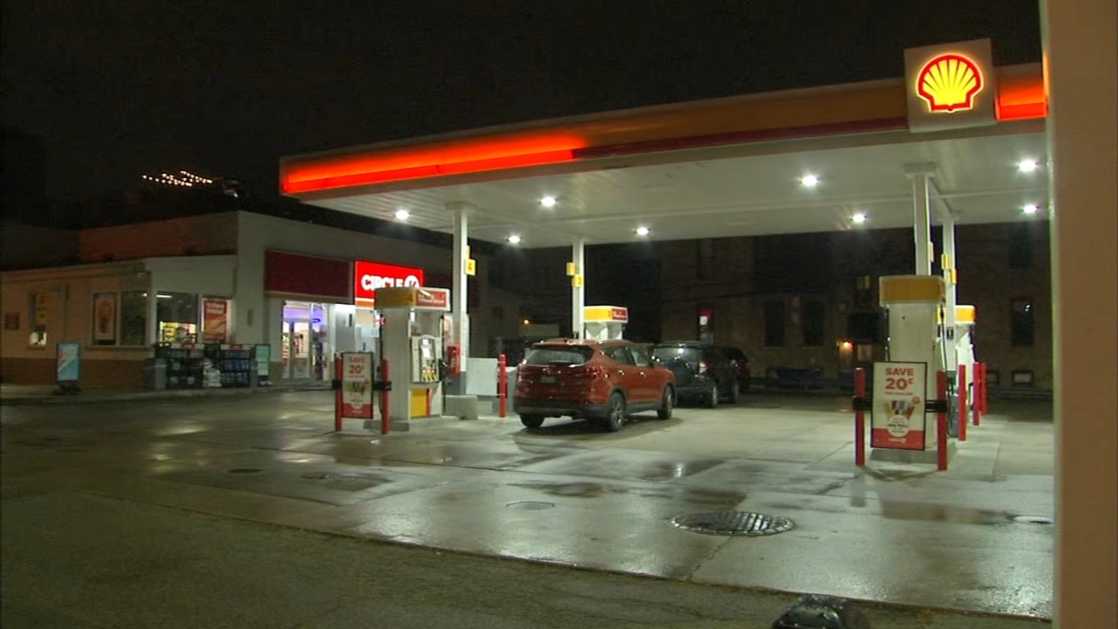 Chicago Robbery Woman Robbed Beaten Near Halsted Street Gas Station