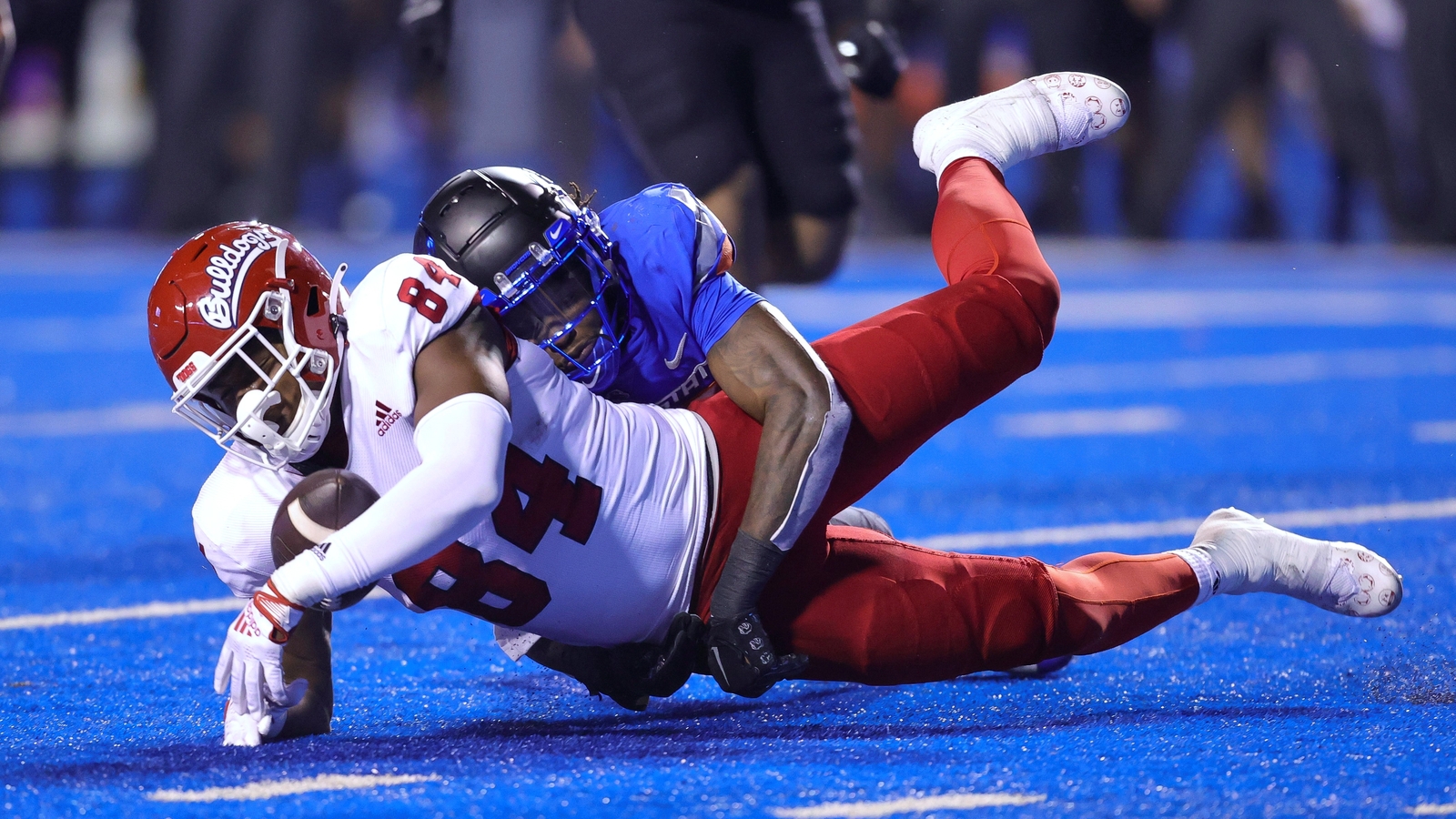 Boise State Broncos bounce Bulldogs on the blue, Fresno State loses 40 ...