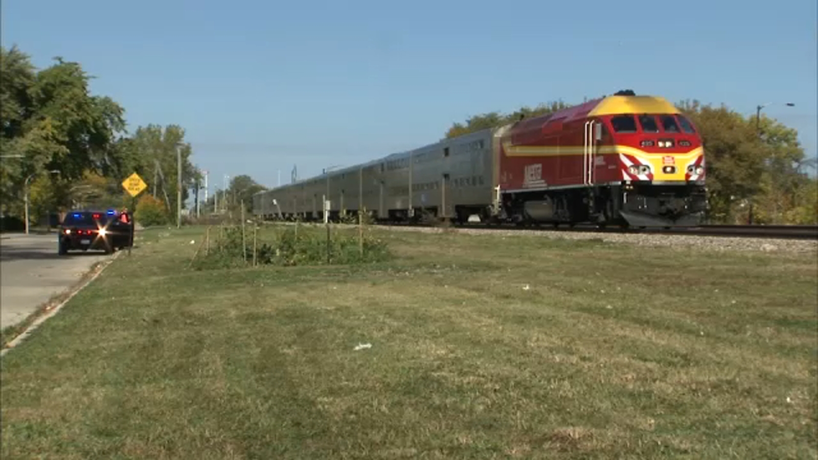 Metra crash: 2 seriously hurt after train car collide near 111th and ...
