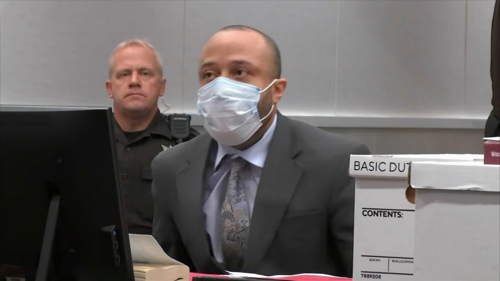 Trial for Darrell Brooks, Waukesha parade attack suspect, continues as ...