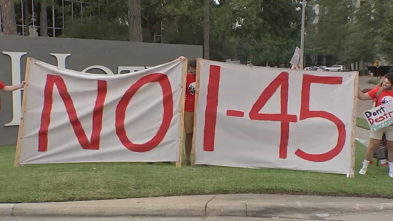 TxDOT I-45 expansion: Houston project on pause, but activists and ...