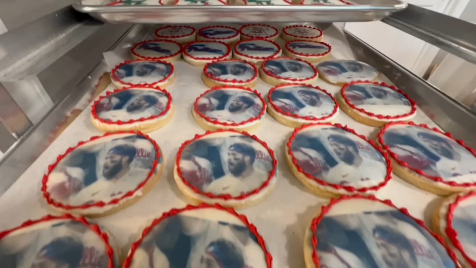 NLCS Padres-Phillies: The Cookie Queen Lafayette Hill captures Bryce ...