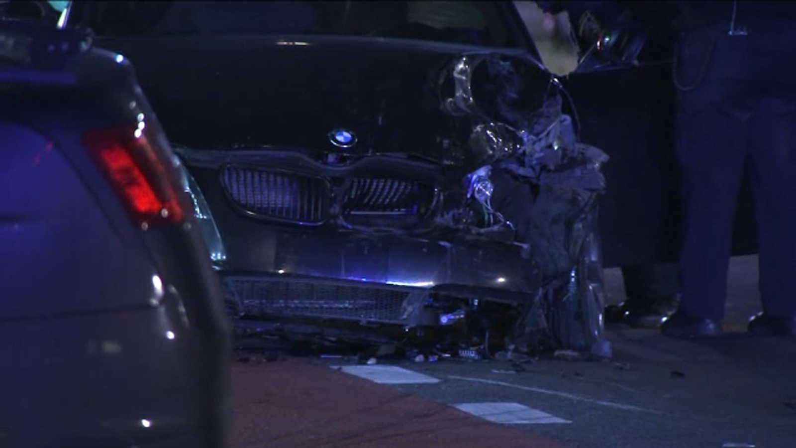 NYC crime: 3 NYPD officers injured in car crash in Queens; 2 people ... NYC crime: 3 NYPD officers injured in car crash in Queens; 2 people ...