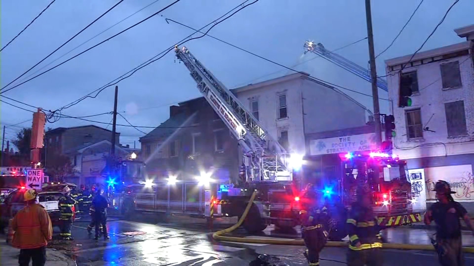 Wilmington, Delaware fire crews battle two-alarm fire on Market Street ...