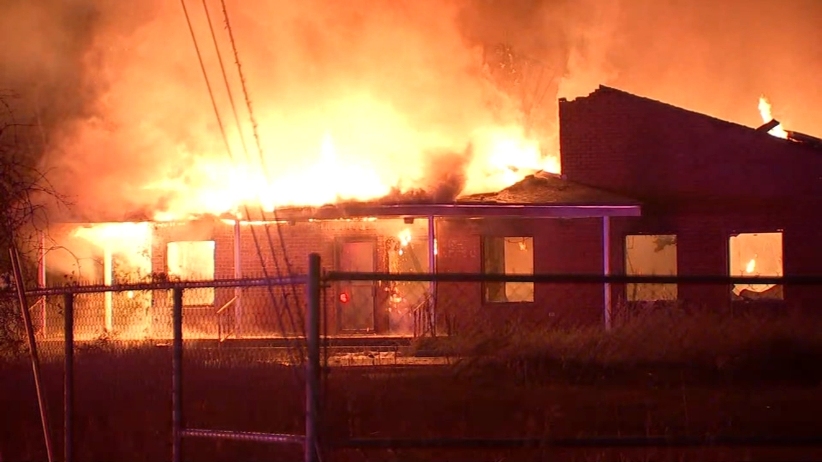 Garret Road fire: Officials believe Sheldon-area abandoned building was ...