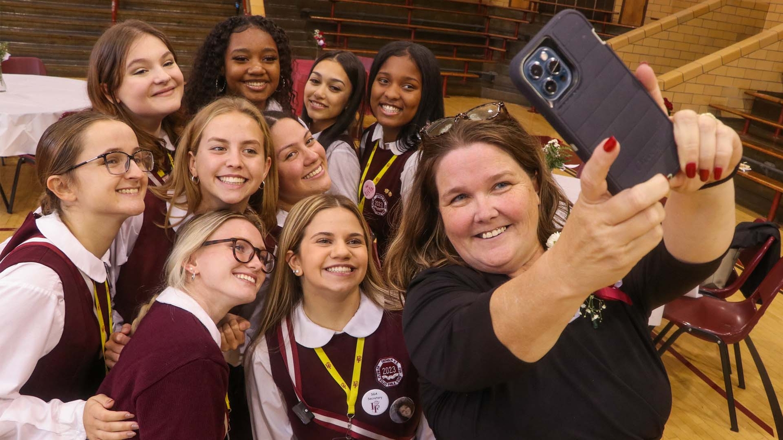 Heartfelt homecoming: Philadelphia woman returns to alma mater to ...