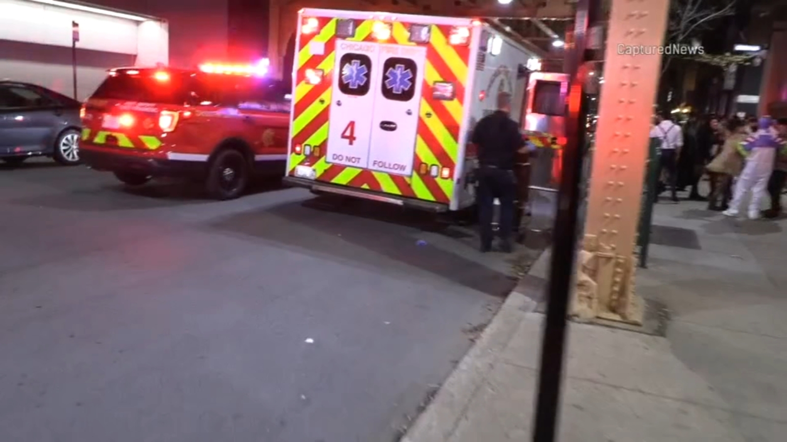Y Bar Chicago overdose: Fire crews take 4 to hospitals from River North ...