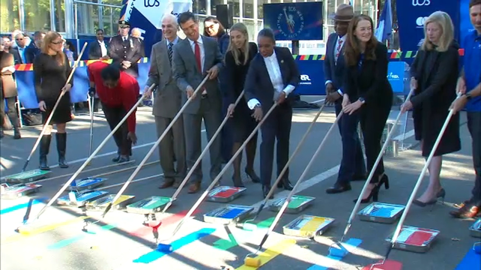 2022 NYC TCS Marathon: Blue line ceremony kicks off marathon ...