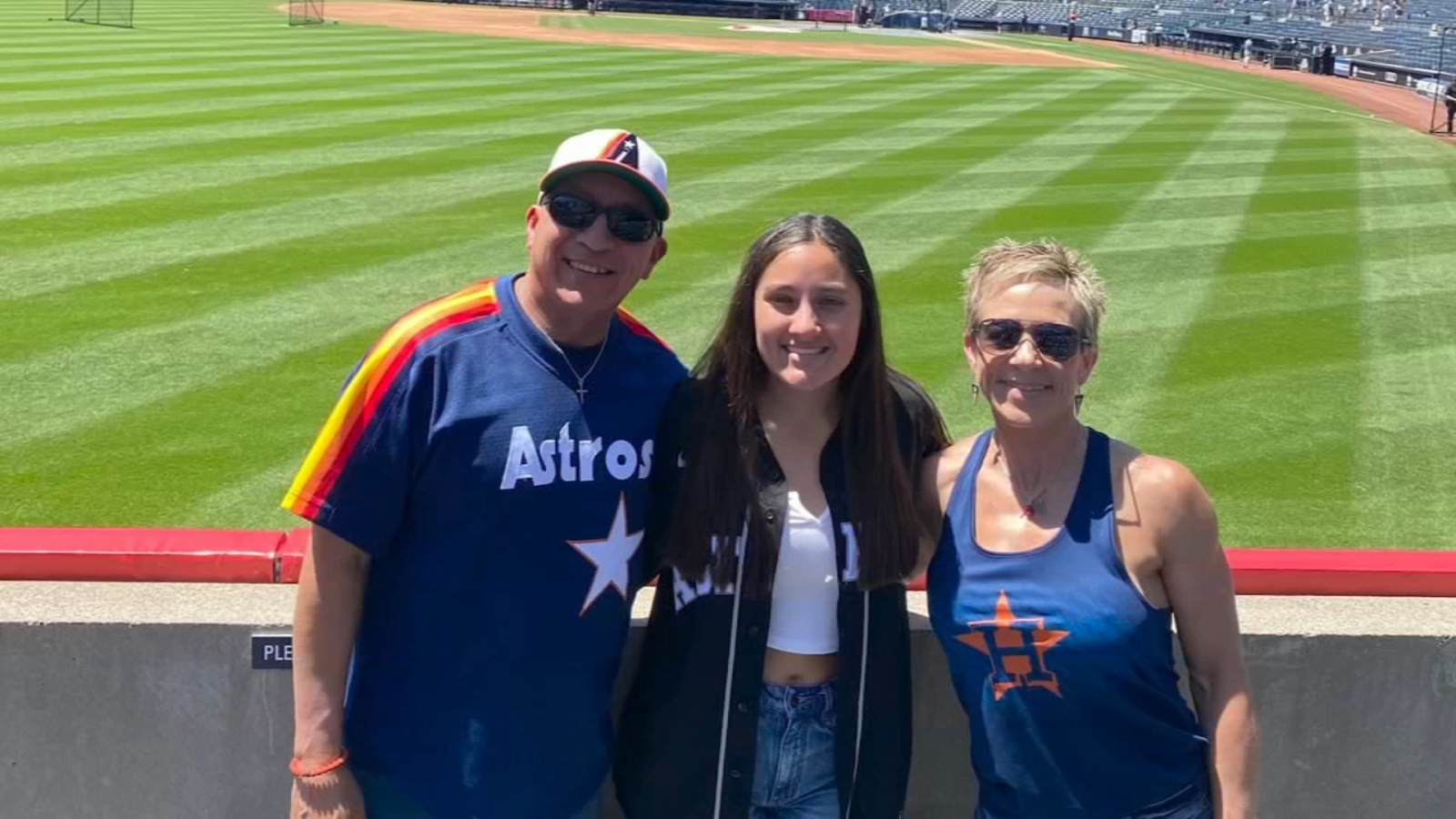 World Series: Houston family attends both Astros no-hitters in 2022 ...
