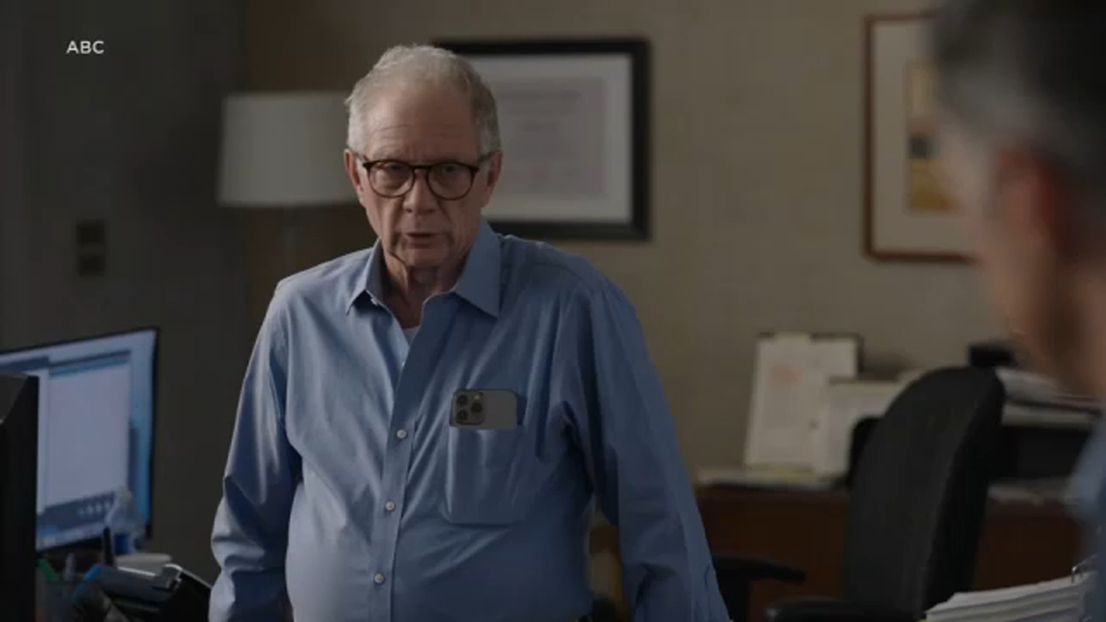 Jeff Perry rolls up his sleeves, tackles the world of journalism with ...