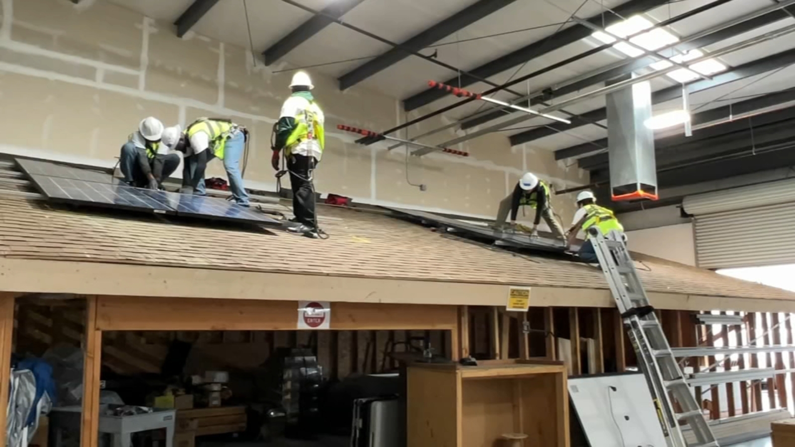 Kaiser grant aims to help solar installation training program - ABC30 ...