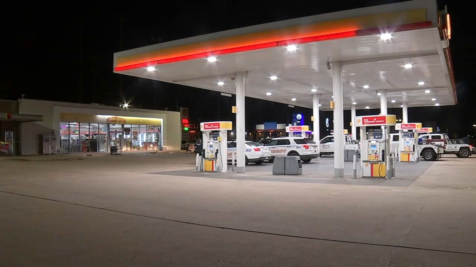Katy Shell gas station employee stabbed behind counter multiple times ...