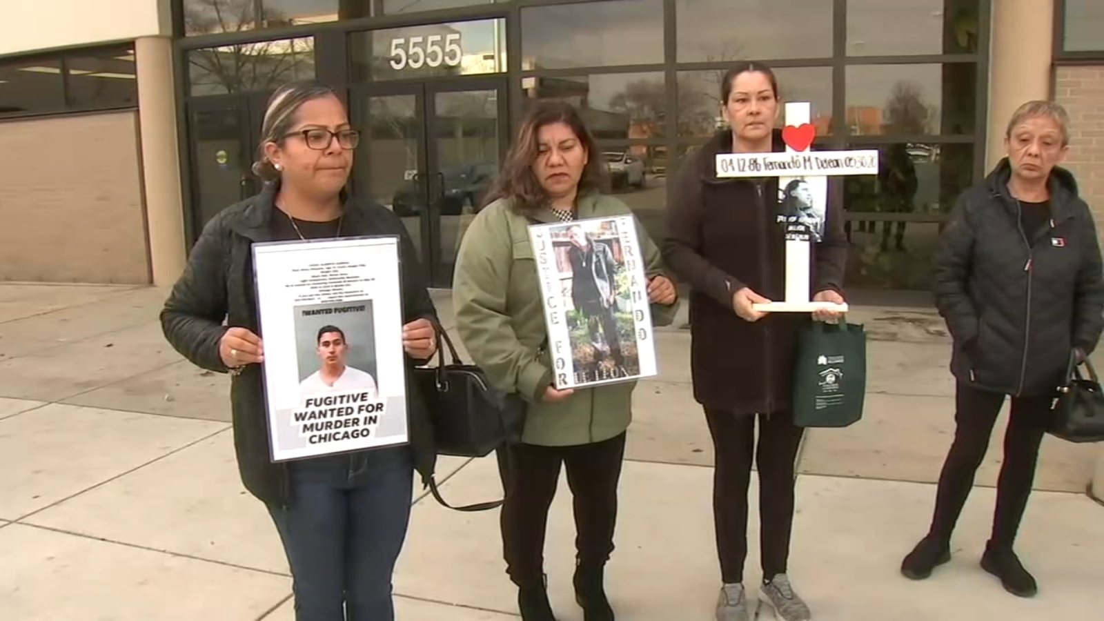 Chicago crime: Mothers demand CPD do more to investigate their sons ...