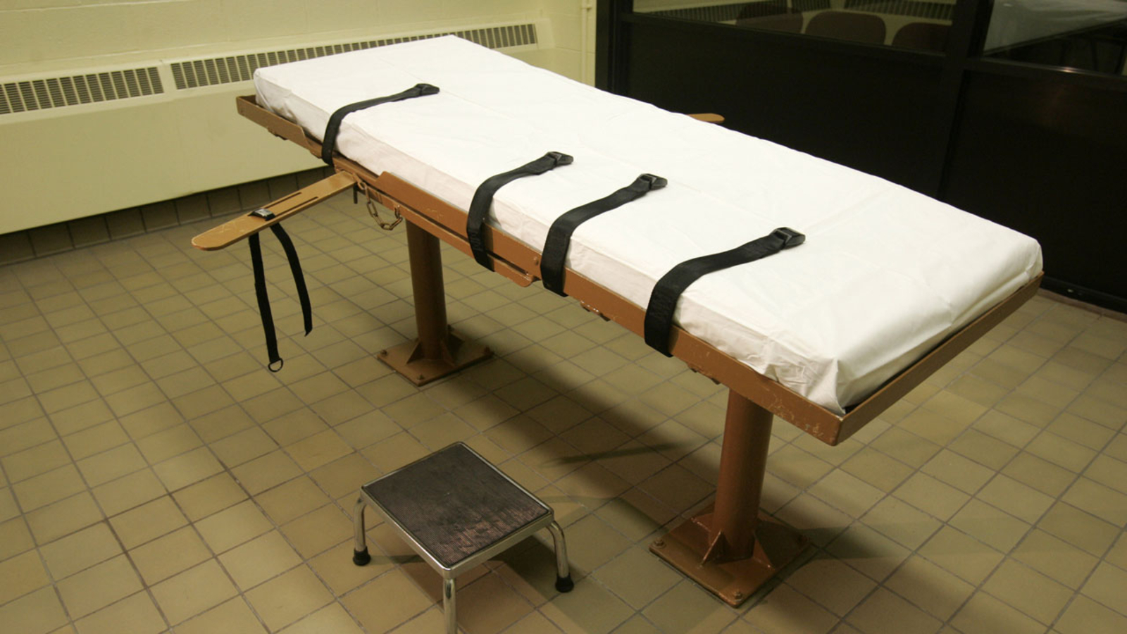 Judge: State may execute inmate who wouldn't die the first time - ABC13 ...