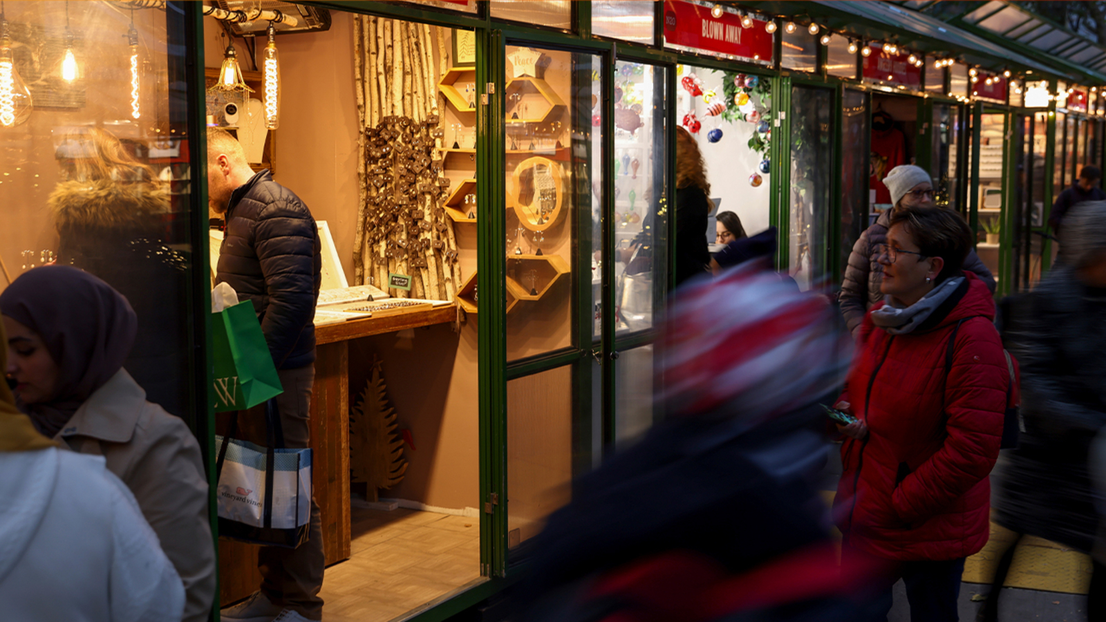 Support Small Businesses: Shop local at NYC holiday markets for all of ...