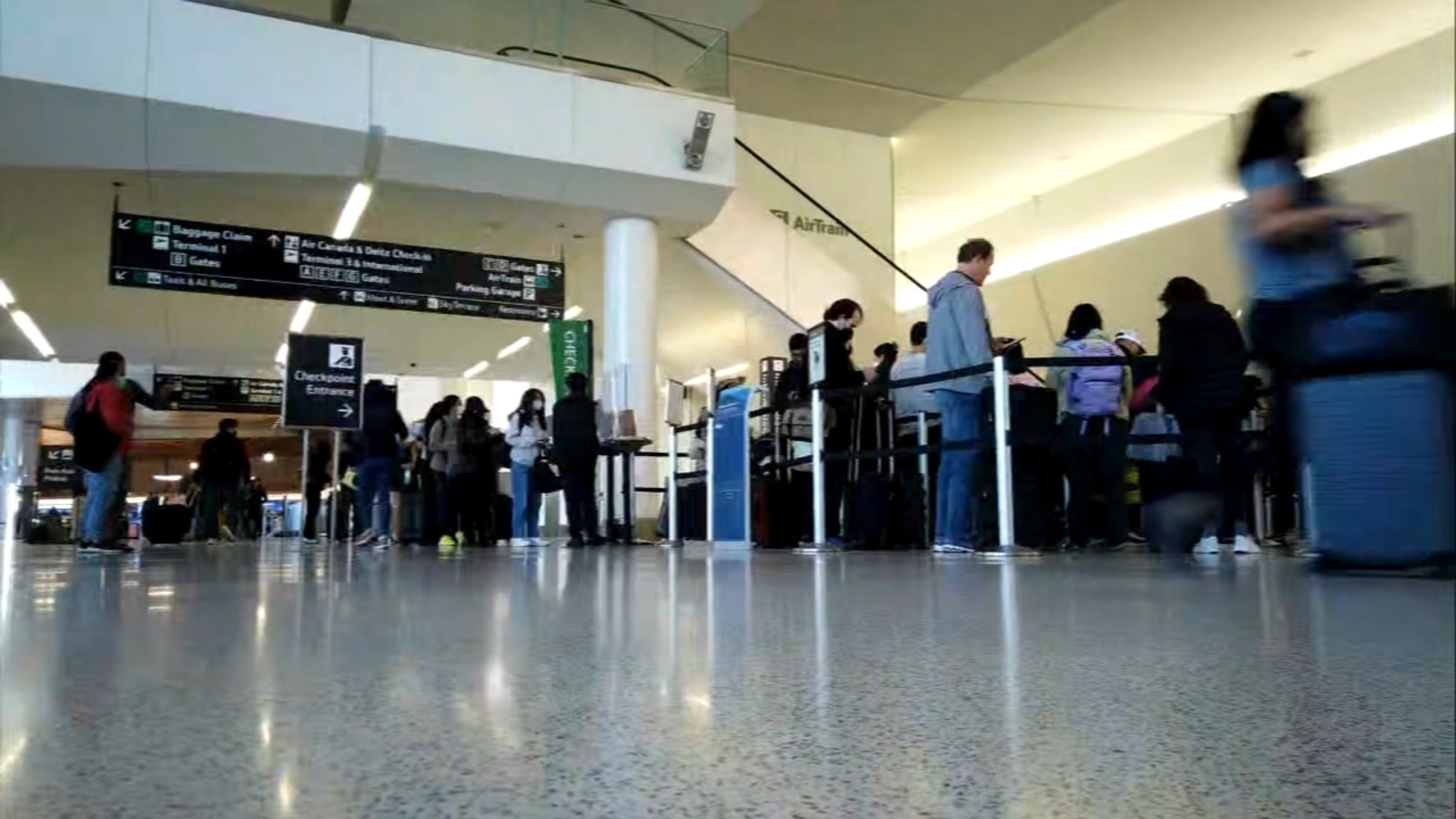 SFO predicts pre-pandemic levels of passenger traffic this holiday ...