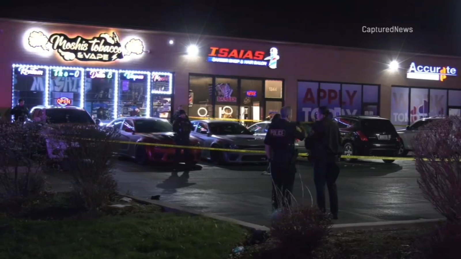 Waukegan Shooting 3 Shot 1 Fatally In Waukegan Strip Mall Parking
