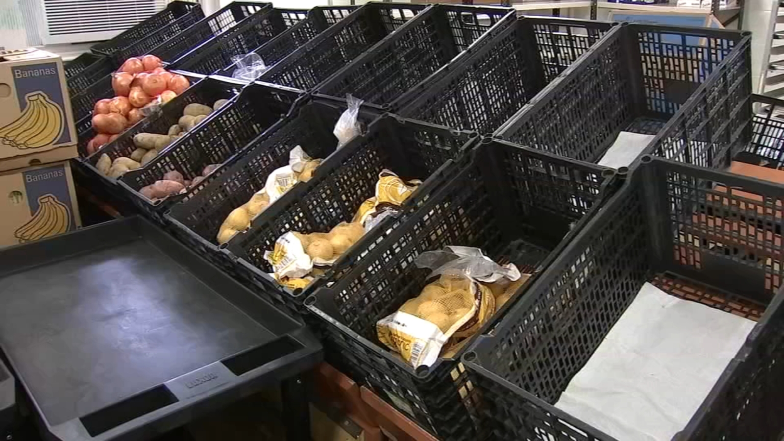 Inflation taking toll on food banks like Northern Illinois Food Bank ...