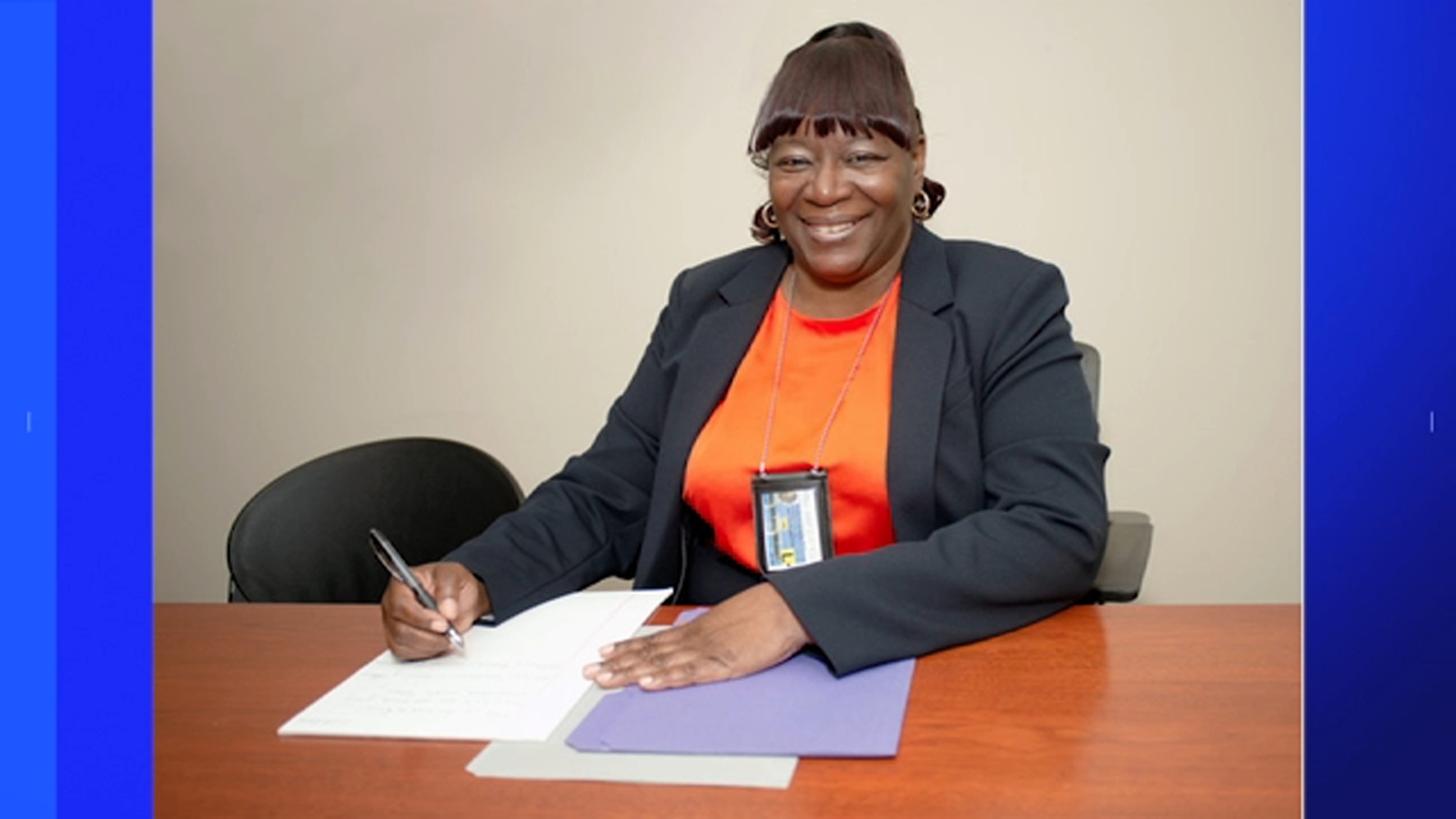 MTA Hero: Alice Lowman sprung into action to assist passenger having ...