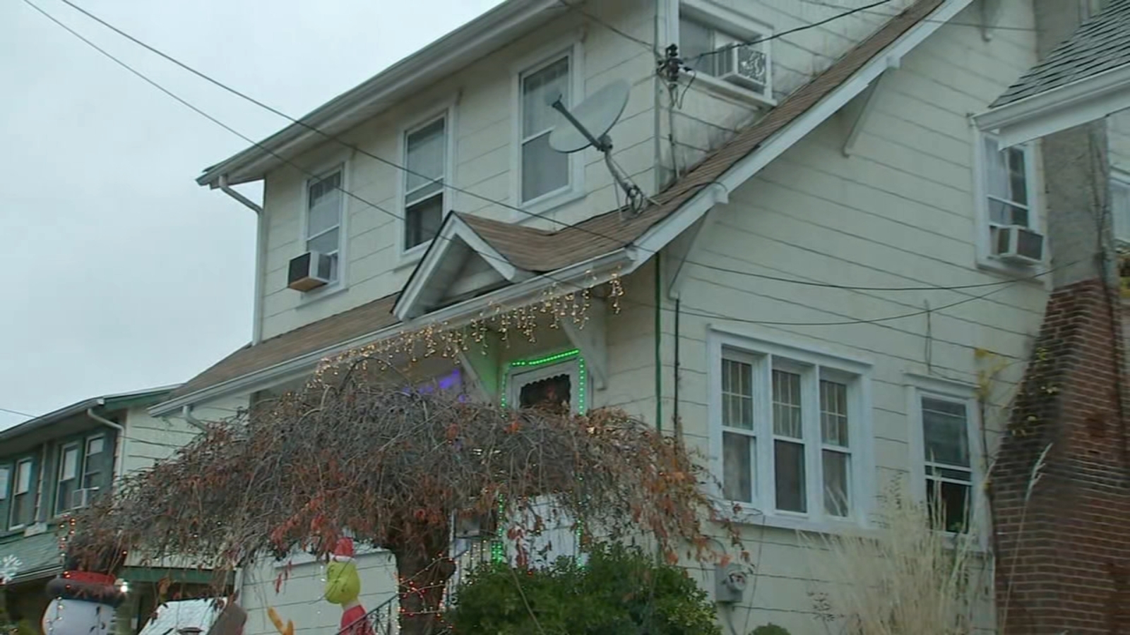 Woman found decapitated inside home in Philadelphia's Lawndale ...