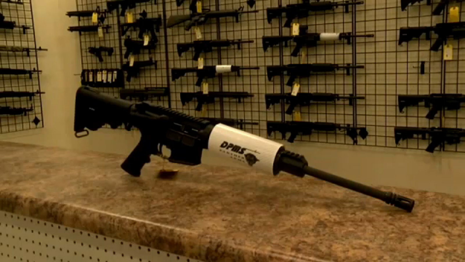 Gillibrand urges DOJ, Treasury Dept. to help fight gun trafficking ...