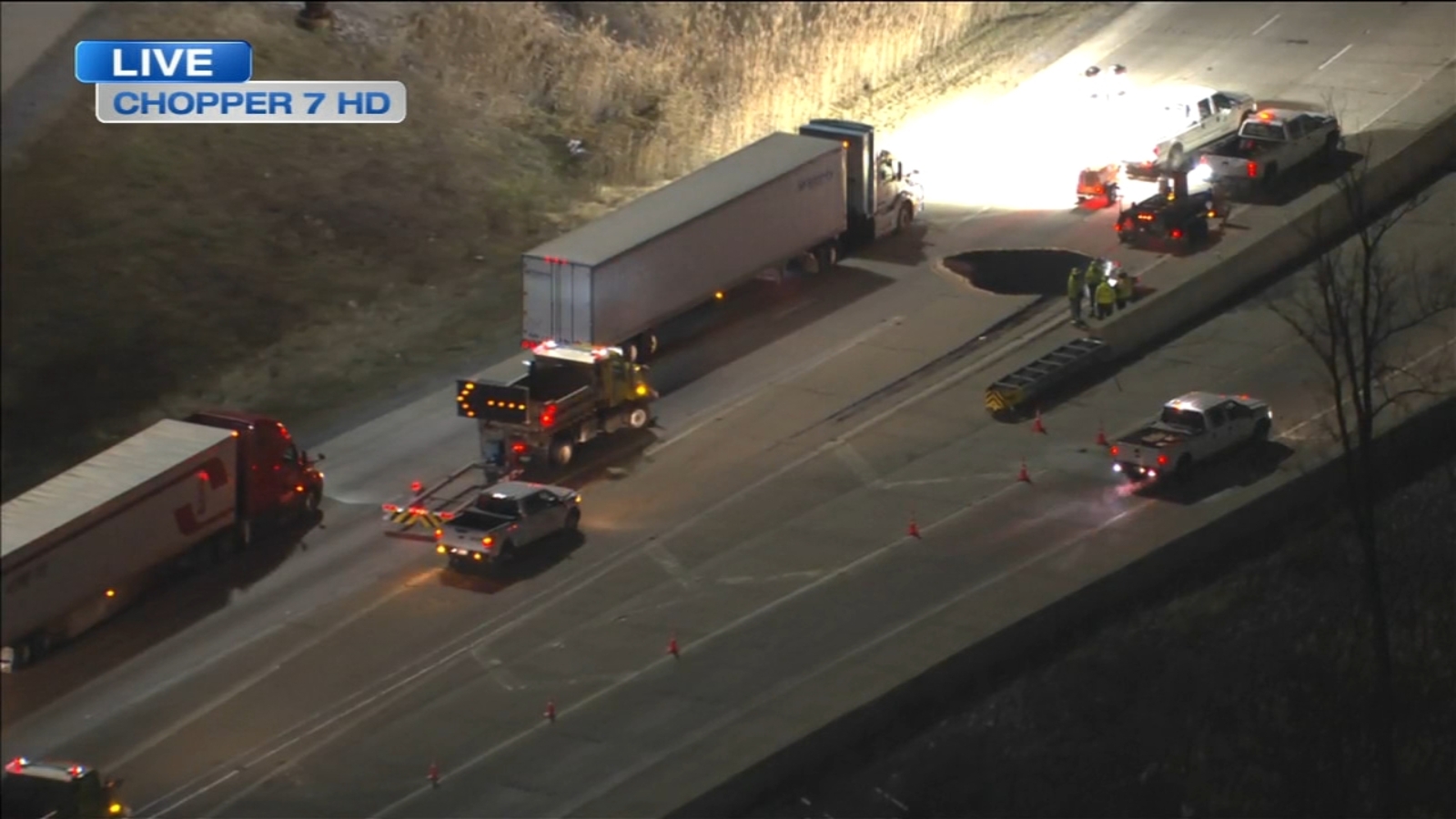 Indiana traffic: Tar spill on I-65 near I-80/94 causes backups for ...
