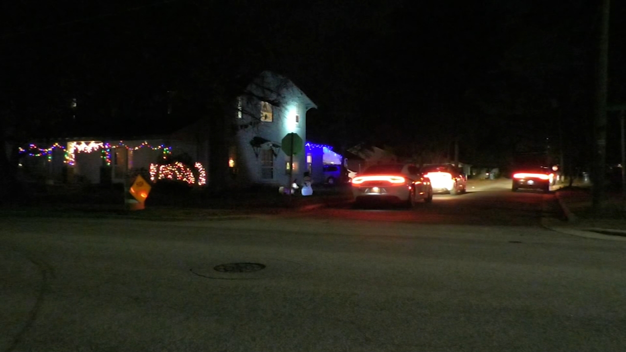 UNC investigating attempted robbery near Avery dorm - ABC11 Raleigh-Durham