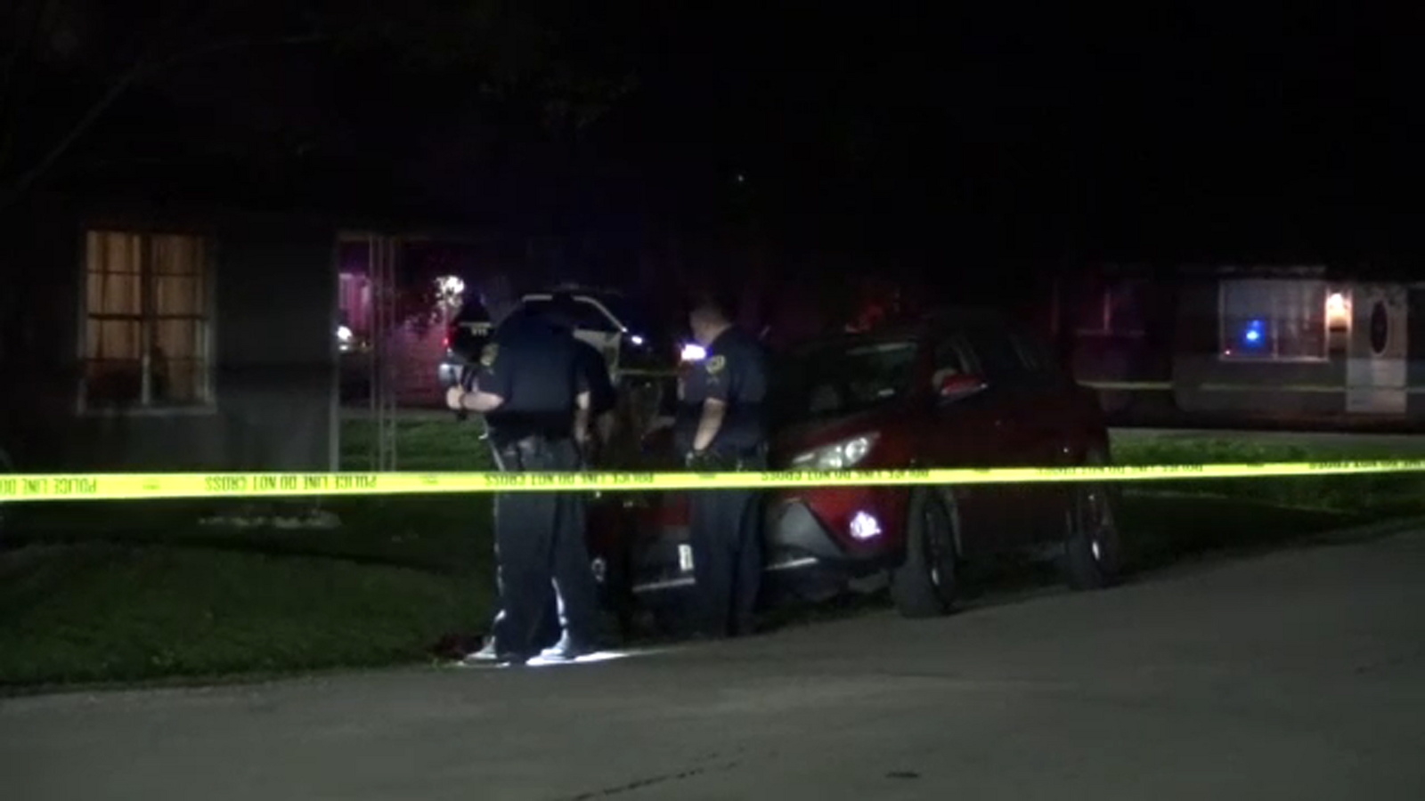 Houston crime: 2 people detained after woman found shot to death on ...