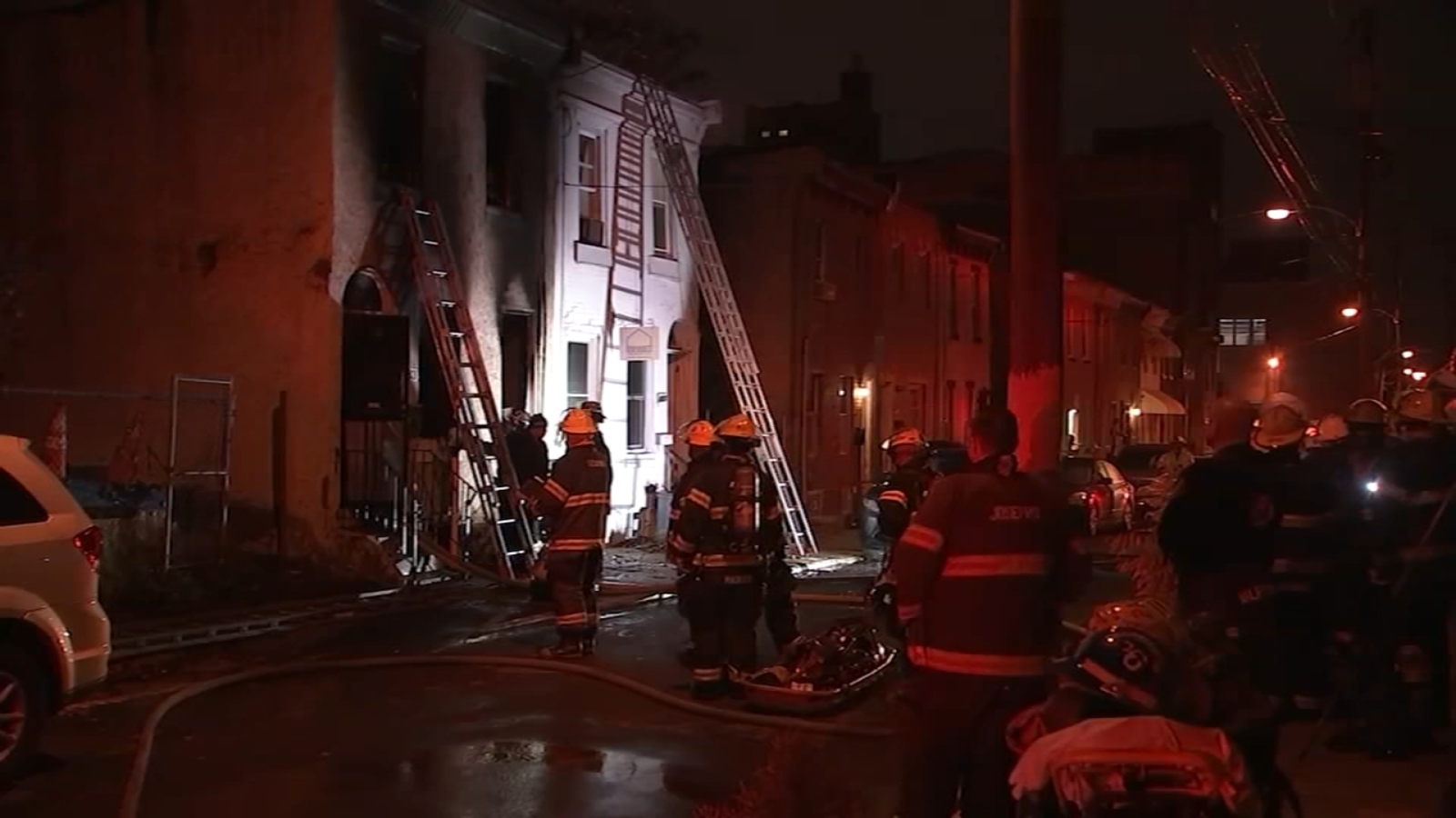 Multiple Philadelphia house fires leave 1 dead, several injured - 6abc ...