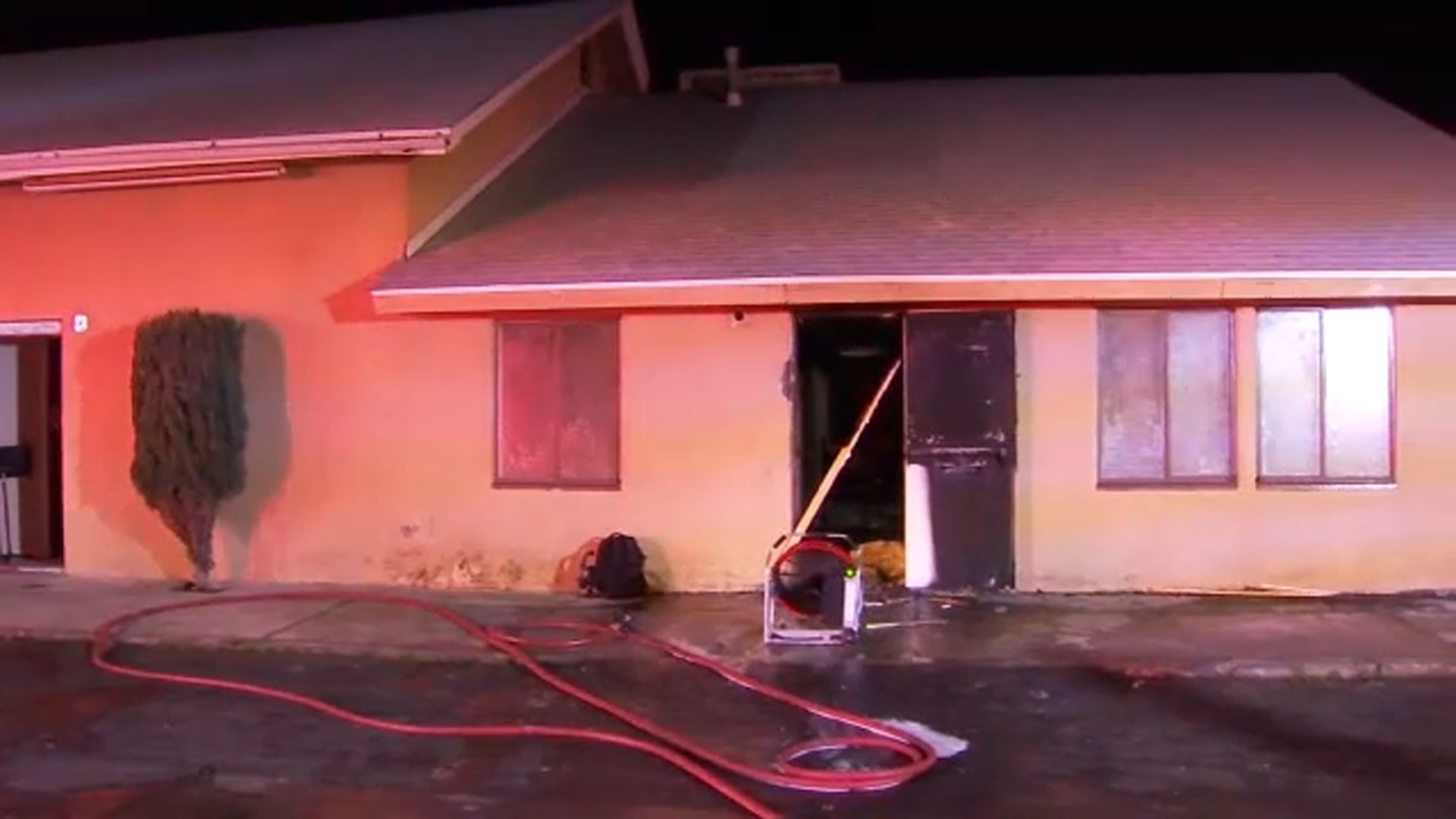 Suspicious fire quickly put out at central Fresno church, officials investigating - ABC30 Fresno