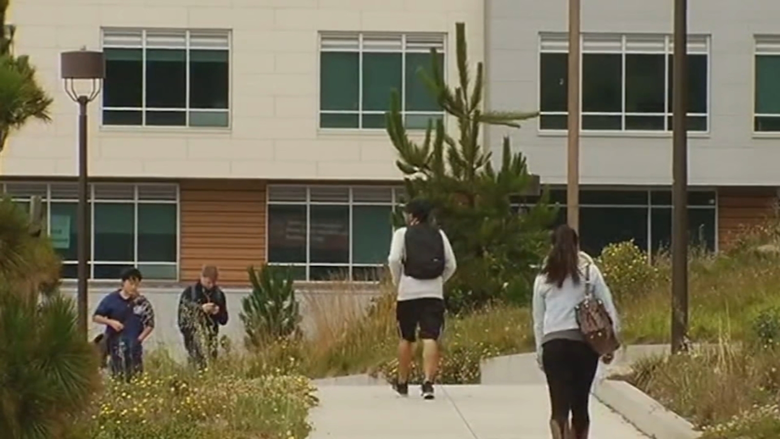 Some Bay Area Community Colleges See 20 Enrollment Drop Since Pandemic