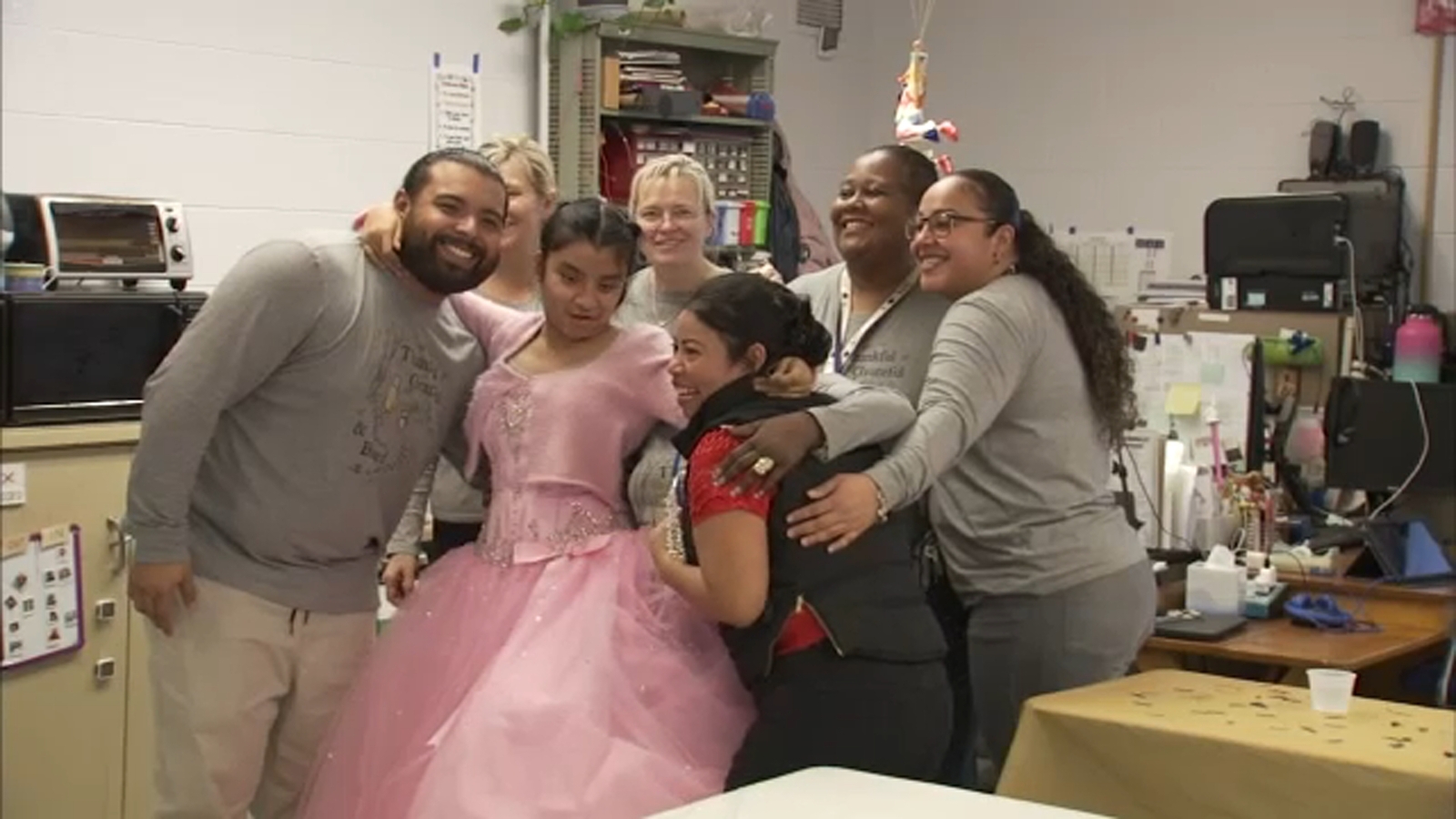 Taft High School teachers, staff throw surprise quinceanera for Joanna ...