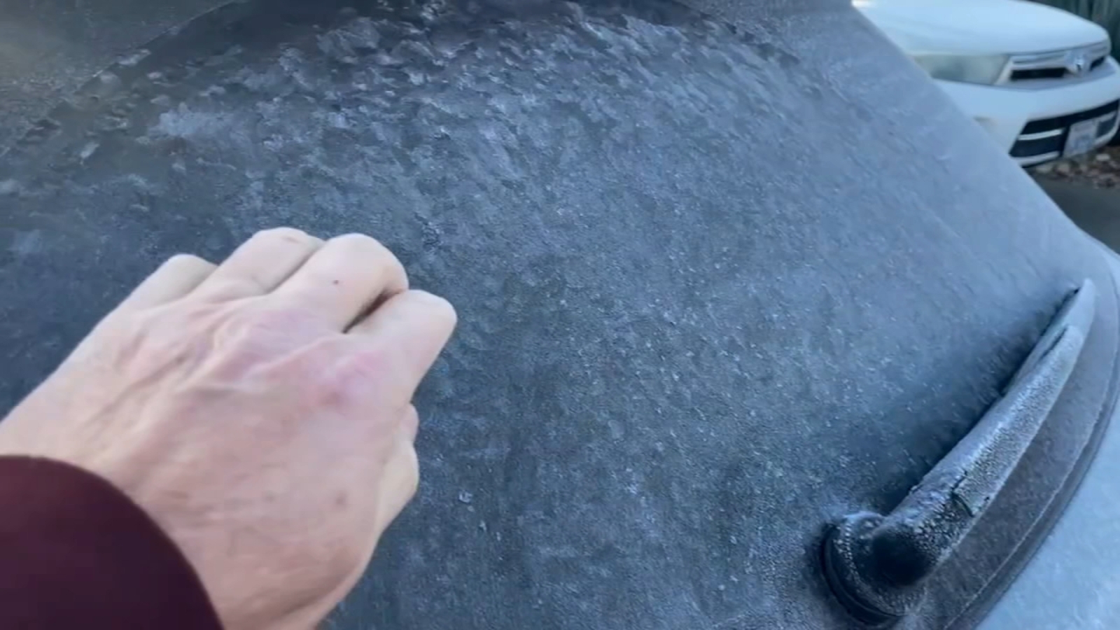 'So cold!': Bay Area homeowners stress about holiday chill, frozen ...