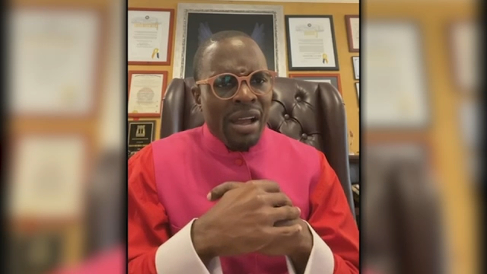 Brooklyn bishop Lamor Whitehead who was victim of live-streamed robbery ...