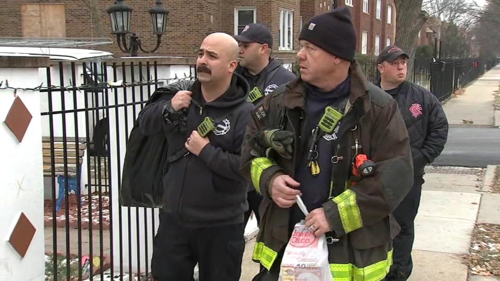 Chicago fire: Marine Corps veteran who died in Austin apartment blaze ...