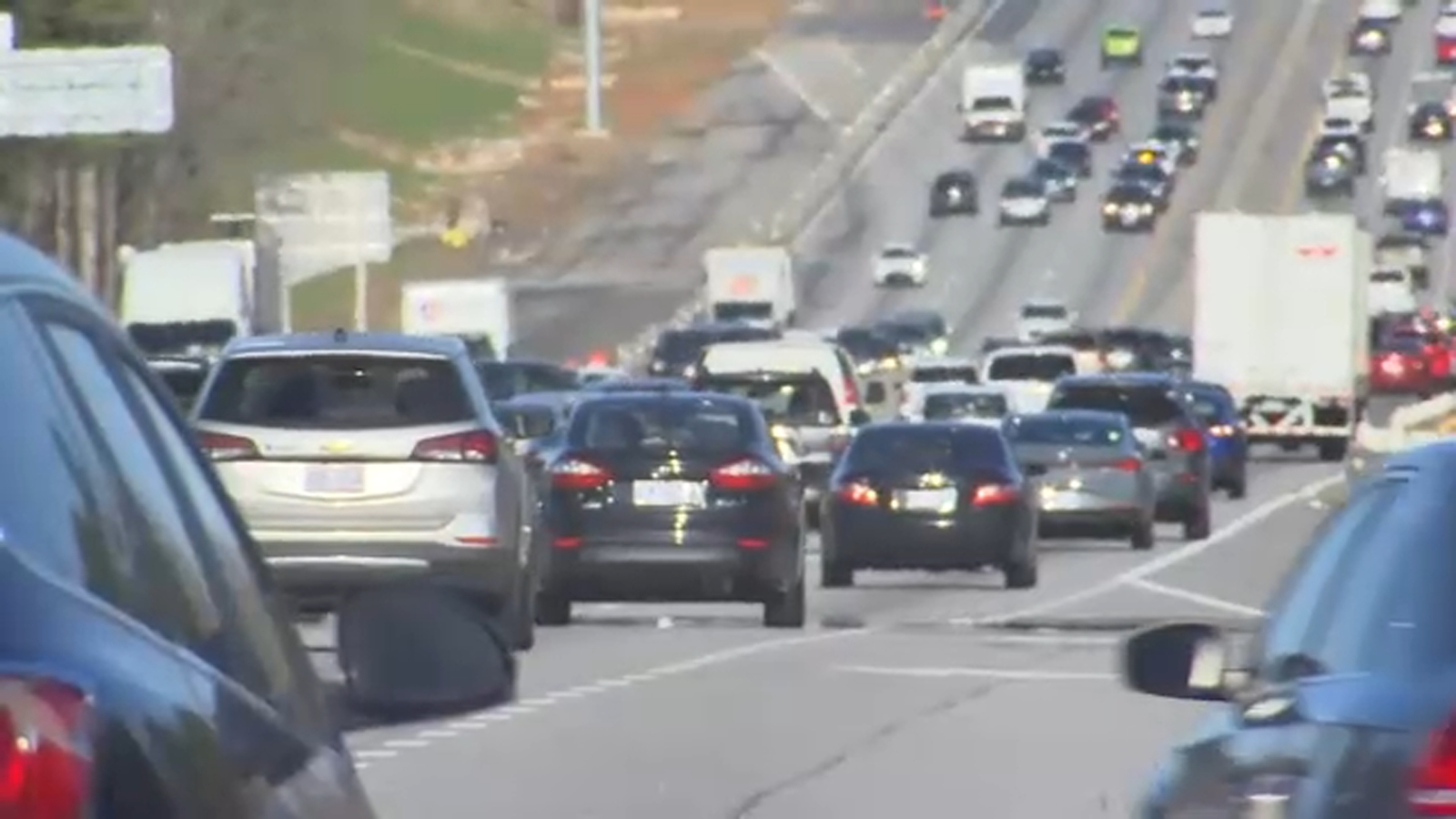 Travelers who are driving battle high winds, brutal cold temps on way ...