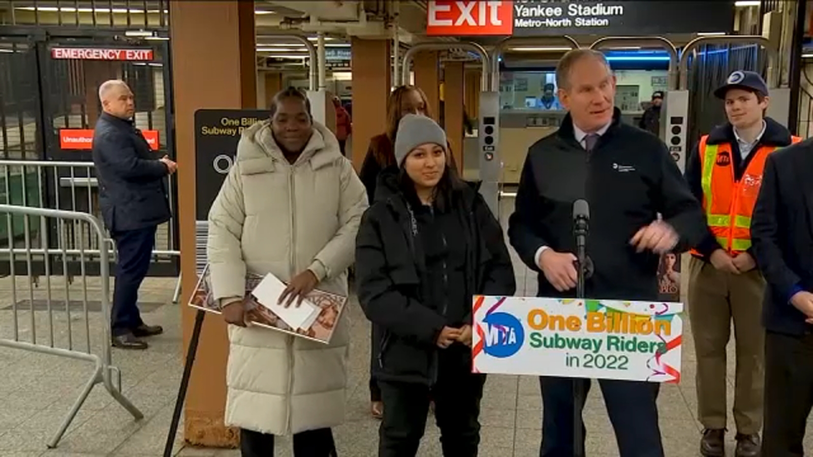 MTA crowns billionth subway rider of 2022 with gifts at Yankee Stadium ...