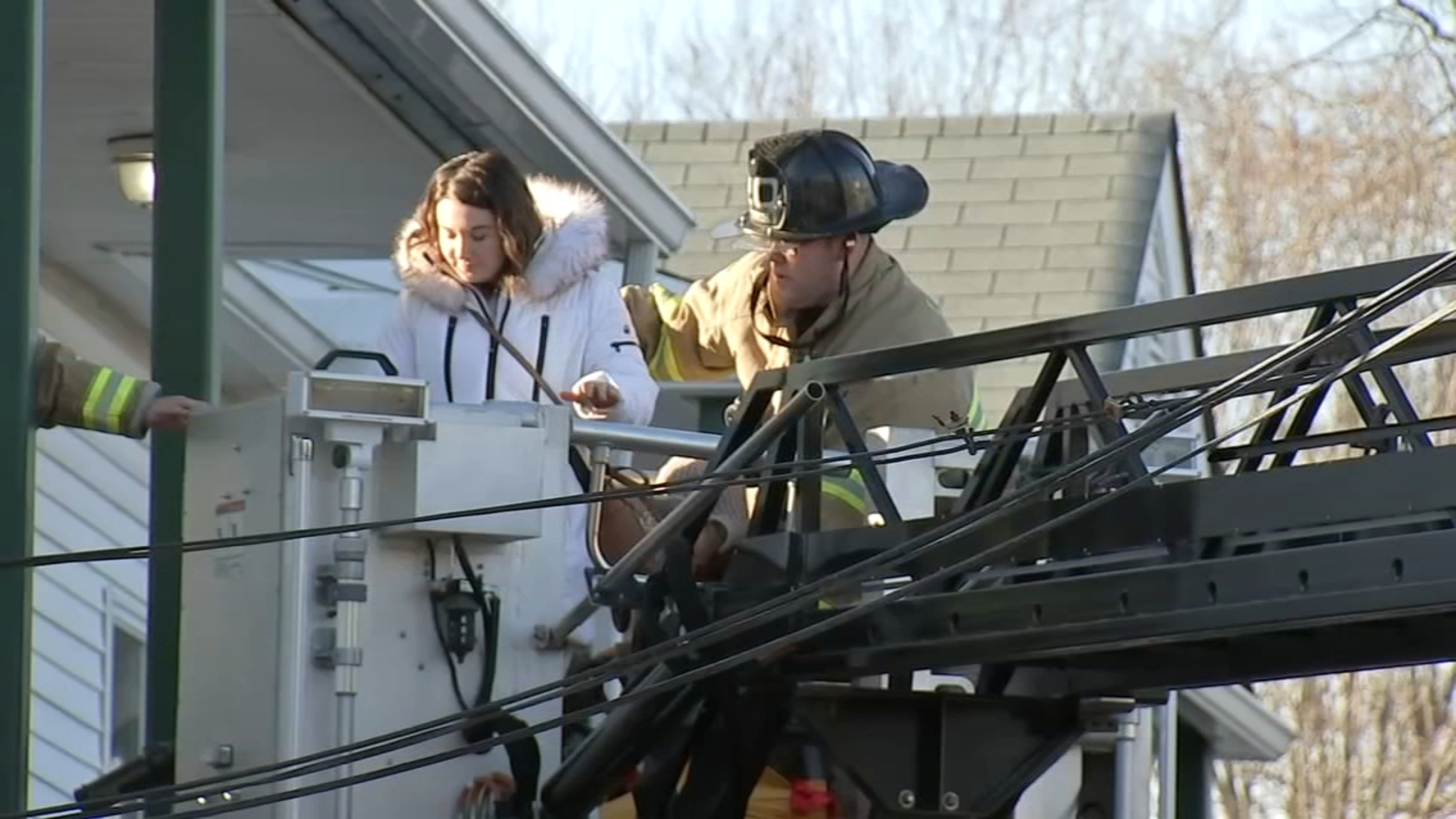 Residents rescued from 2nd-floor apartments after car hits building ...