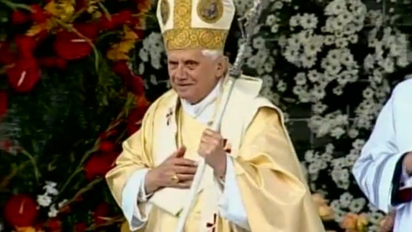 Pope death: Cardinal Blase Cupich remembers Pope Emeritus Benedict XVI ...