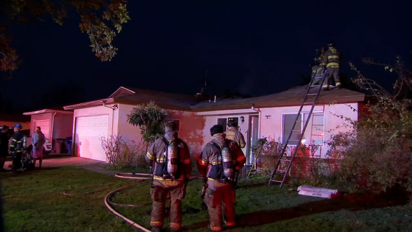 Flames break out at northeast Fresno home, no injuries reported - ABC30 Fresno