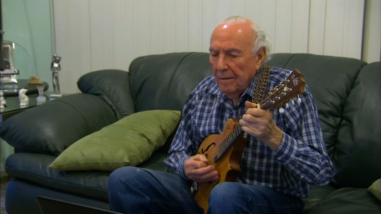 93-year-old Jerry Sperling from Monroe Township, New Jersey has been ...