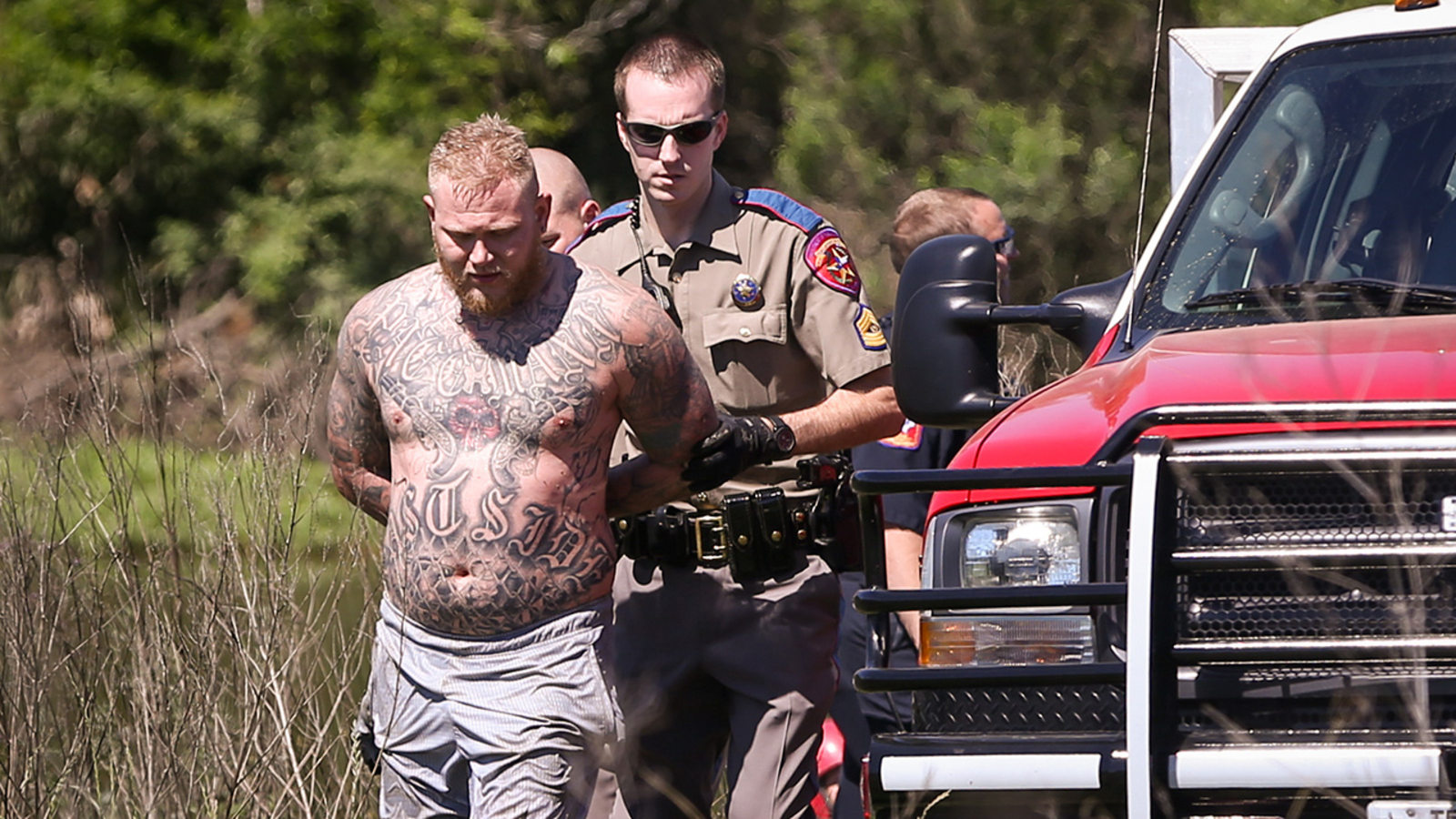 Chase Suspect Seeks Authorities Help After Jumping Into Alligator