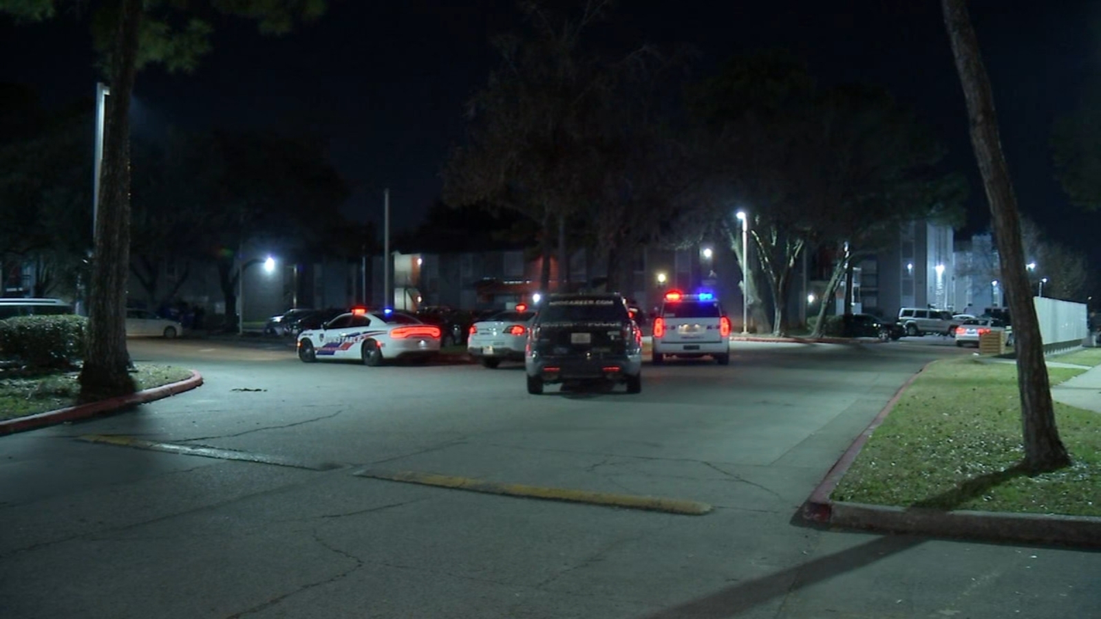 Houston Police Department officer shot at near Ella Boulevard after ...