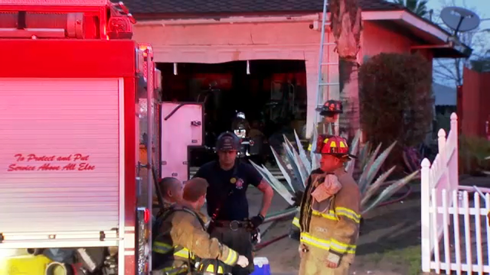 Electrical fire destroys home in East Central Fresno - ABC30 Fresno