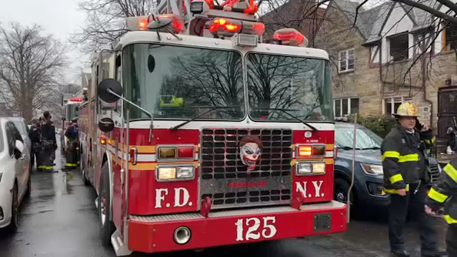 More than a dozen children suffer minor injuries in fire in Kew Gardens ...